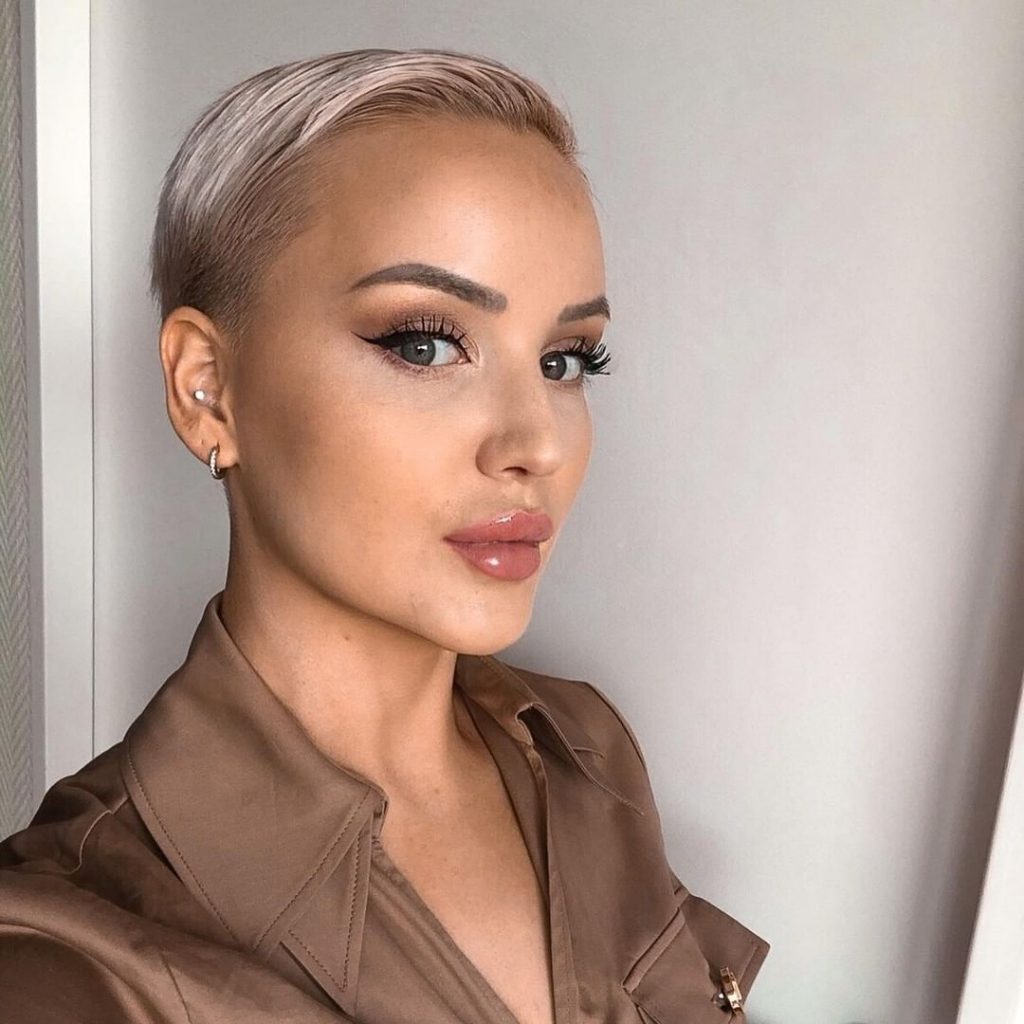 Capelli cortissimi per viso rotondo, un esempio efficace - Acconciature.it