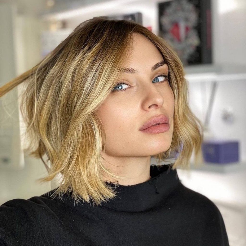 Bob cut con balayage biondo, quando la comodità incontra l'eleganza ...